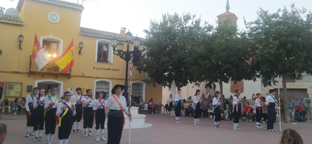 DANZAS Y PALOTEOS DE CASTILLEJO DEL ROMERAL | Alcarria Conquense