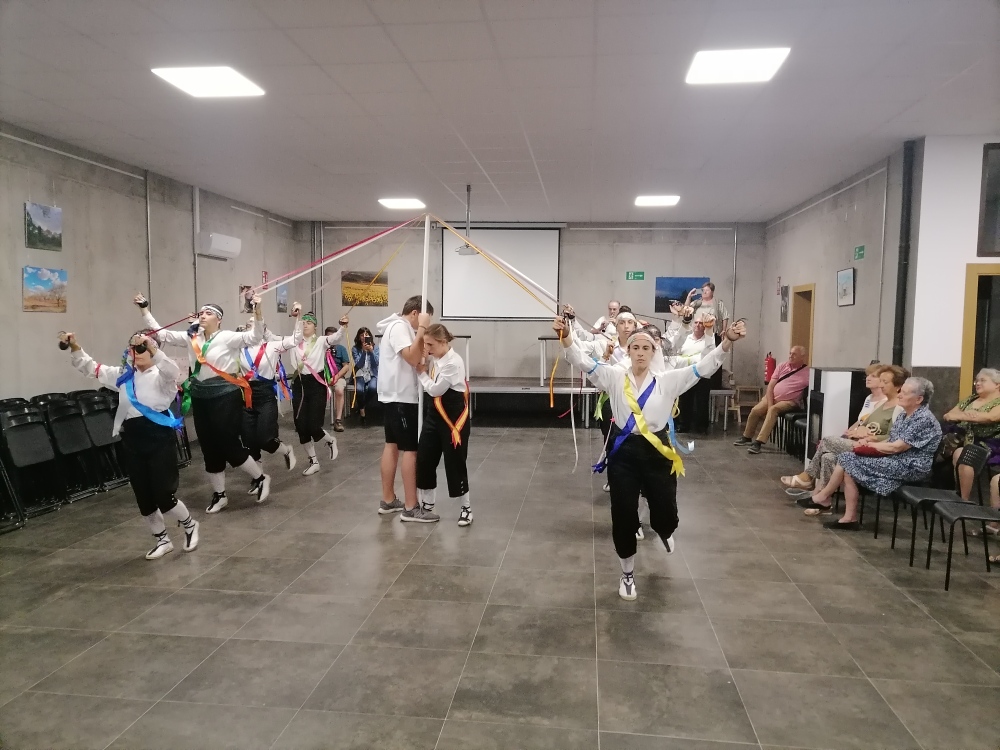 DANZAS Y PALOTEOS DE CASTILLEJO DEL ROMERAL | Alcarria Conquense