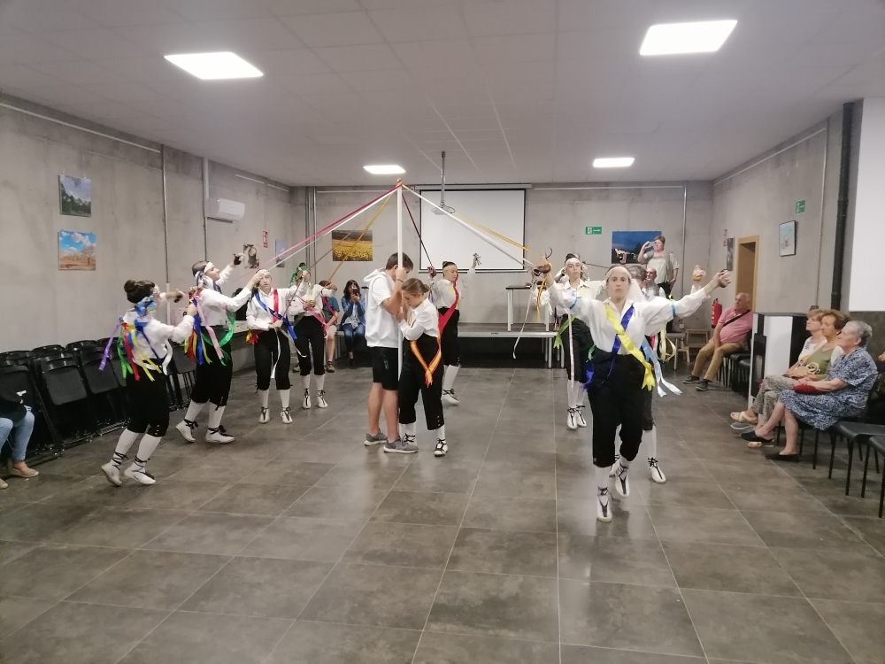 DANZAS Y PALOTEOS DE CASTILLEJO DEL ROMERAL | Alcarria Conquense